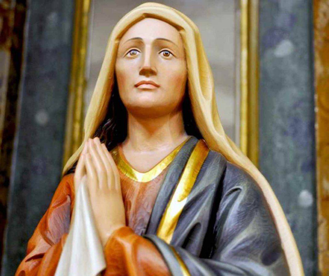 Santa Monica: emblema della forza e della perseveranza delle madri