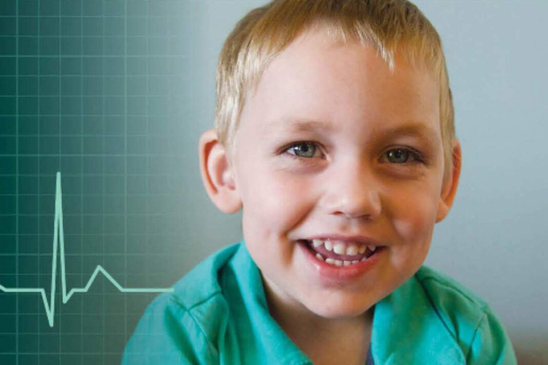 Bimbo morto torna in vita: il miracolo grazie al vescovo Fulton Sheen