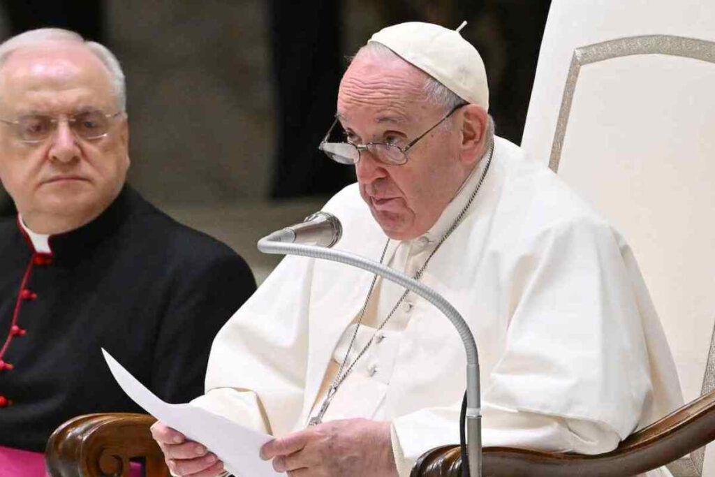 Udienza generale: Papa Francesco sui vizi e sulle virtù - La Luce di Maria