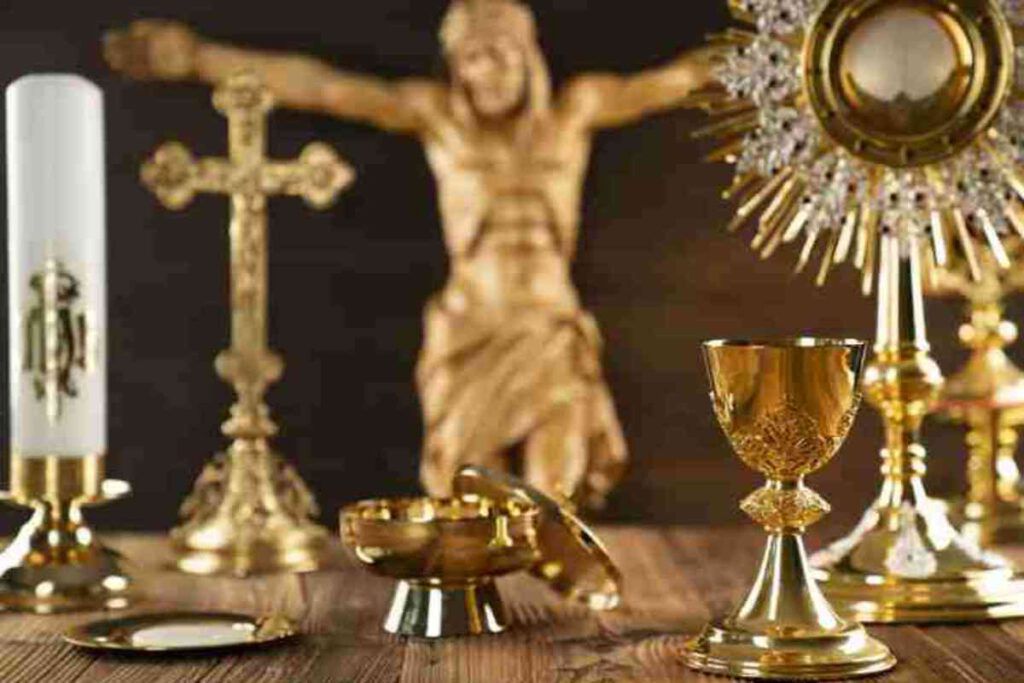 Significato degli oggetti sacri usati durante la Messa